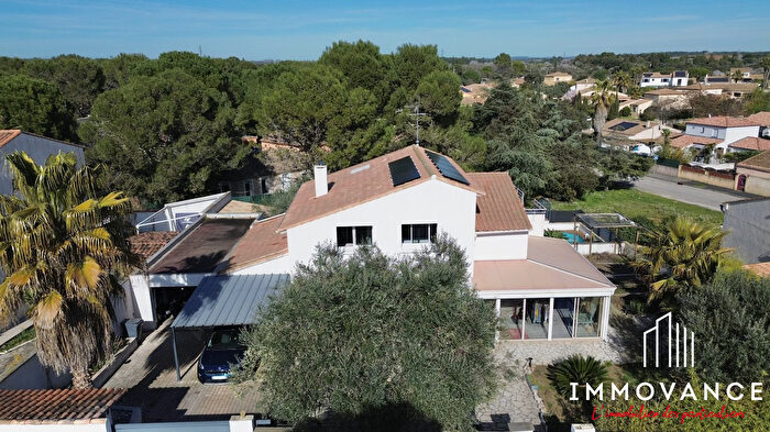 Maison à vendre - Saint-Brès - 7 pièces - 5 chambres