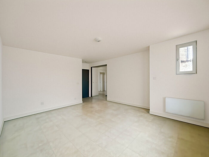 Appartement à louer - Caussade - 2 pièces - 1 chambre