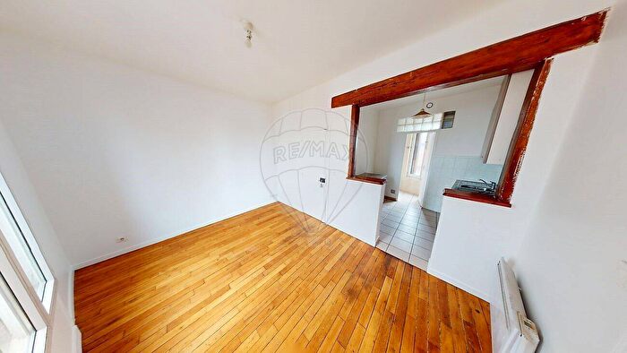 Freinville, Sevran : Appartement 2 pièces à louer
