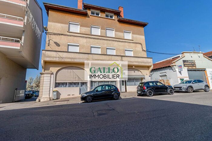 Bourgoin-Jallieu, Libération, Barbusse - Maison 5 pièces à vendre