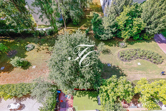 Appartement à vendre - Neuilly-sur-Seine, Saint-James, Madrid - 3 pièces - 2 chambres