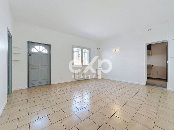 Ramenas-Léo Lagrange, Montreuil : Appartement 2 pièces à louer