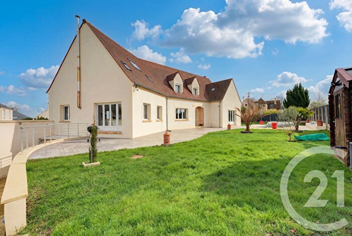 Maison à vendre - Évry-Grégy-sur-Yerre - 10 pièces - 6 chambres