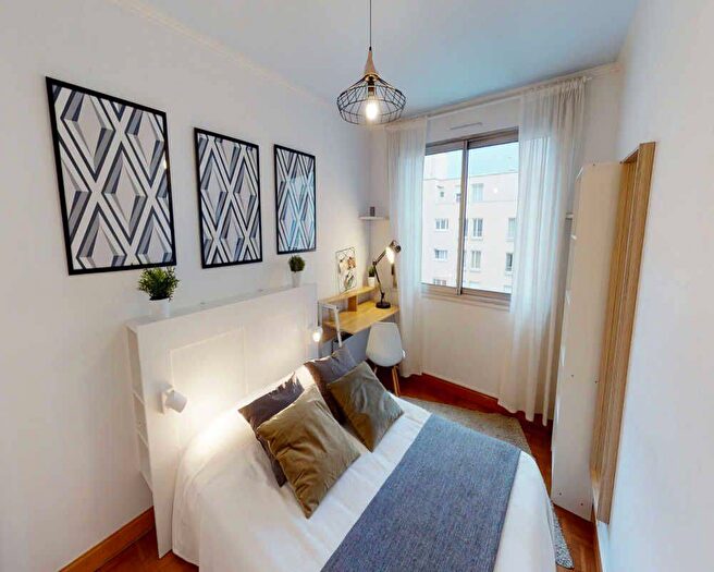 Appartement 5 pièces à Saint Louis, Lyon 7ème arrondissement, à louer