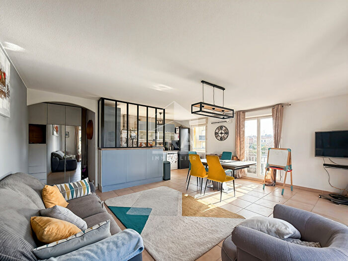 Appartement à vendre - Cabriès - 4 pièces - 3 chambres