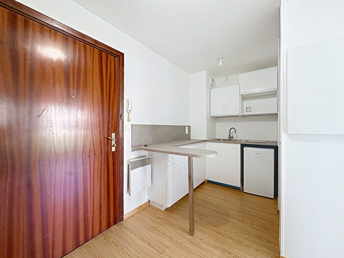 Appartement à louer - Caen, Folie Couvrechef - 2 pièces - 1 chambre