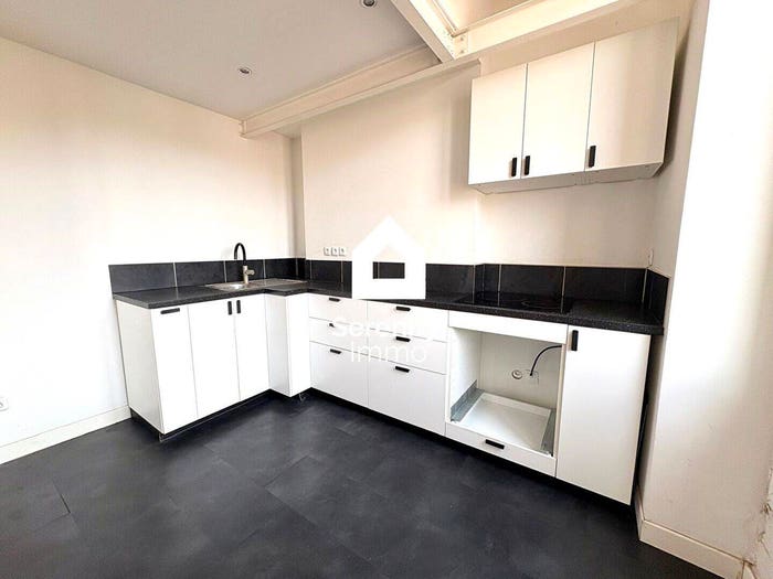 Saint Charles, Marseille 1er arrondissement : Appartement 2 pièces à louer