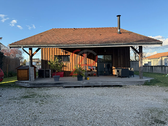 Maison à vendre - Lamarque - 5 pièces - 3 chambres