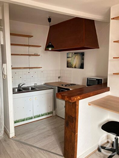 Appartement 1 pièce à Orléans, Bourgogne, Saint-Euverte, à louer