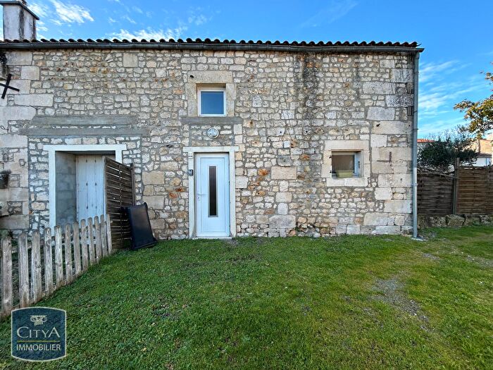 Maison à vendre - Thénac - 3 pièces - 2 chambres