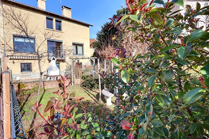 Maison à vendre - Clermont-Ferrand, Cotes de Clermont - 6 pièces - 4 chambres