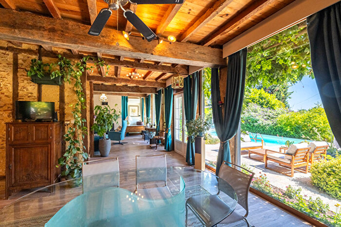 Maison à vendre - Sainte-Christie-dArmagnac - 8 pièces - 6 chambres