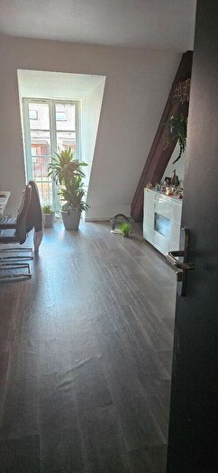 Appartement à louer - Centre Ville, Pontarlier - 4 pièces - 3 chambres