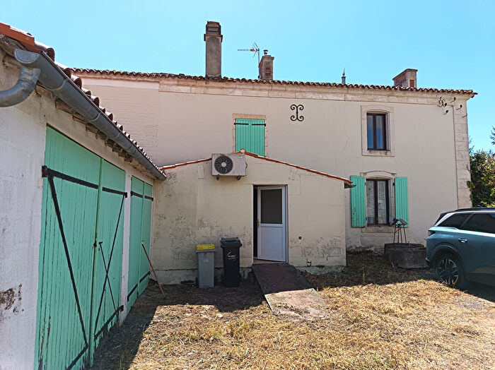 Maison 5 pièces à vendre - Saint-Pierre-le-Vieux