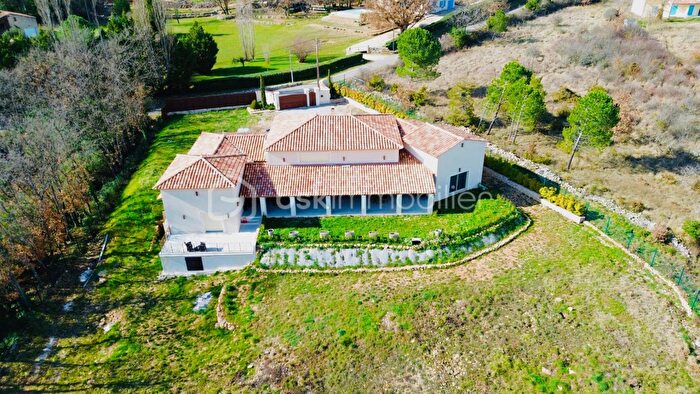 Maison à vendre - La Verdière - 10 pièces - 4 chambres