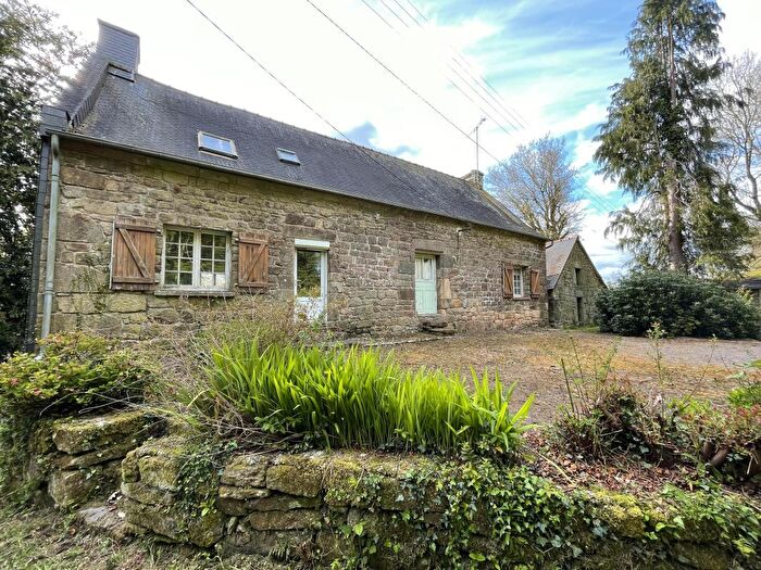 Maison 6 pièces à Glomel, à vendre