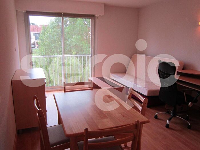 Cholet, Choletière : Appartement 1 pièce à louer