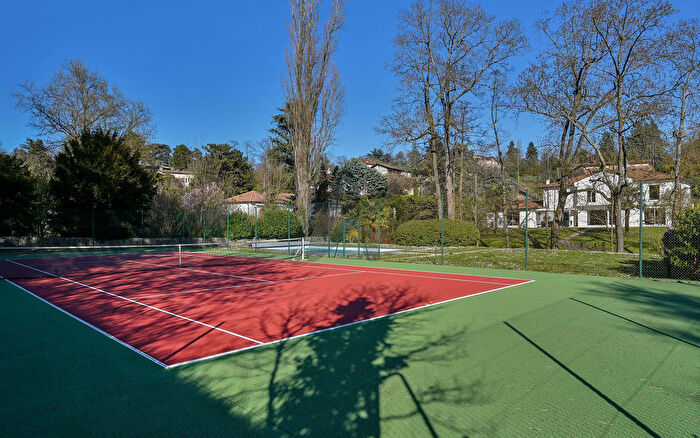 Maison à vendre - Saint-Cyr-au-Mont-dOr - 10 pièces - 5 chambres