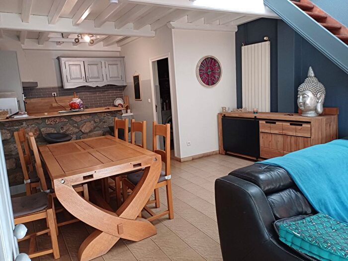 Appartement à louer - Sainte-Sigolène - 4 pièces - 3 chambres