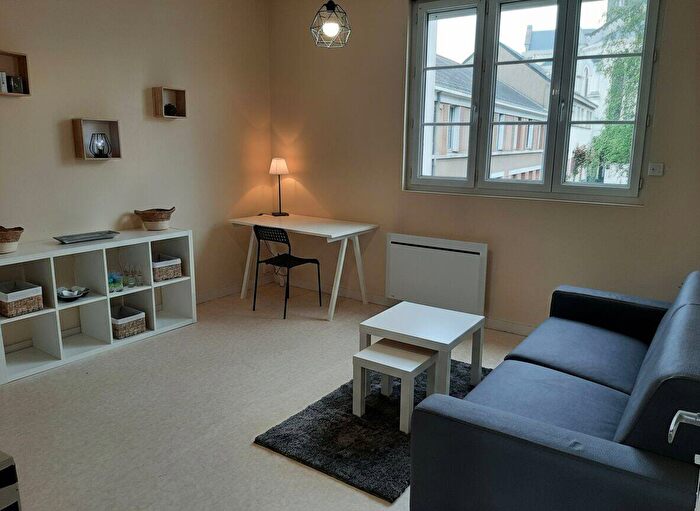 Madeleine-Saint Léonard-Justices, Angers : Appartement 1 pièce à louer