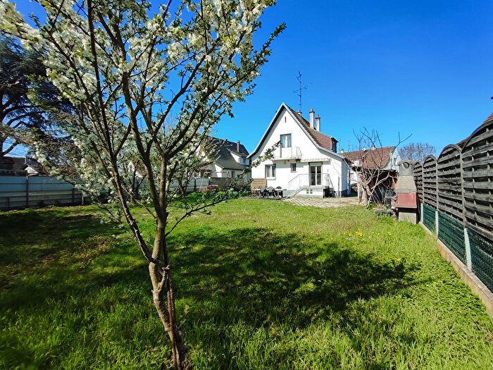 Maison à vendre - Mulhouse, Bourtzwiller - 5 pièces - 3 chambres