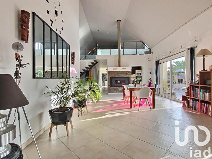 Maison à vendre - Plomeur - 7 pièces - 4 chambres