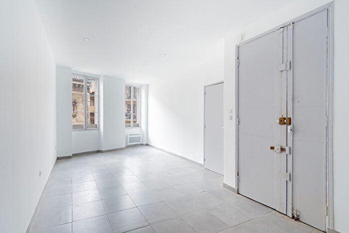 Appartement à vendre - Marseille er , Chapitre - 3 pièces - 2 chambres