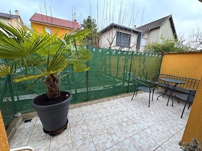 Maison à louer - Adamville, Saint-Maur-des-Fossés - 2 pièces - 1 chambre