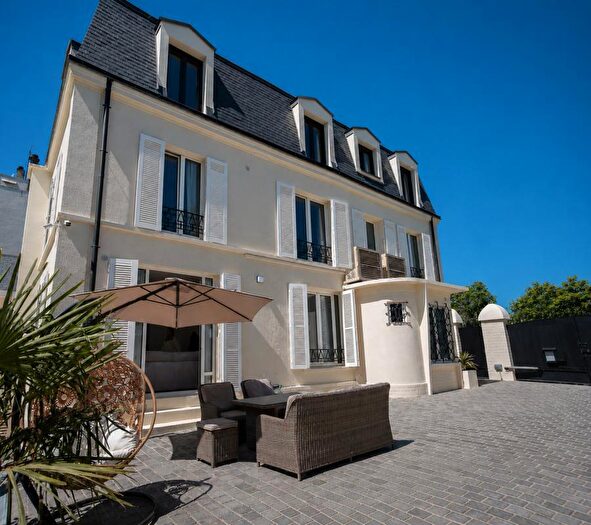 Maison 6 pièces à vendre - Fontenay-sous-Bois, Proche Bois de Vincennes, Rer A