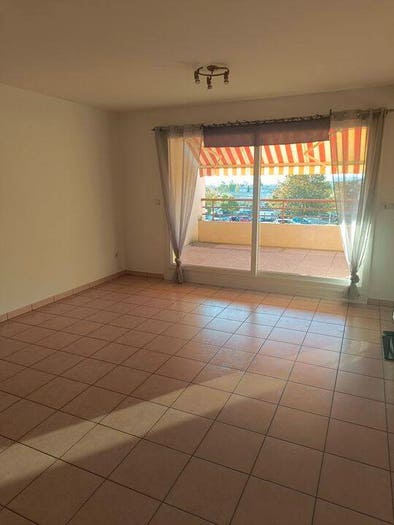 Appartement 4 pièces à louer - Renaison