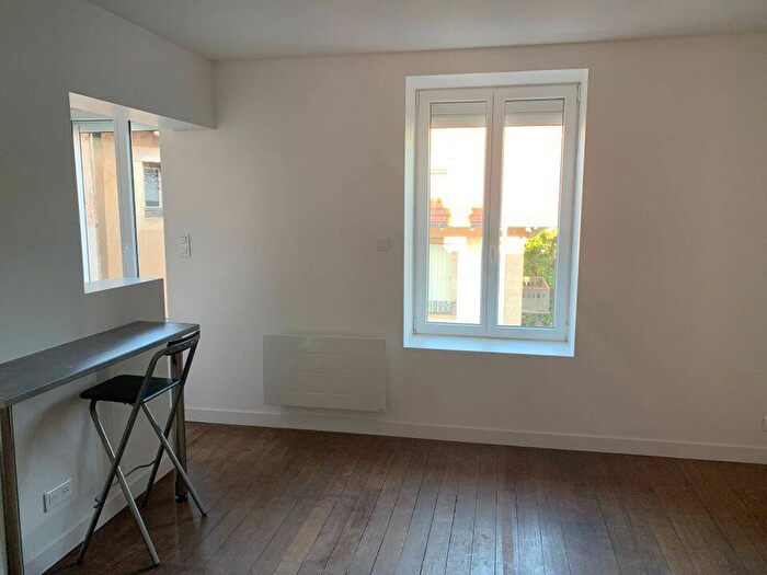 Vierge-Sud Est, Épinal - Appartement 1 pièce à louer