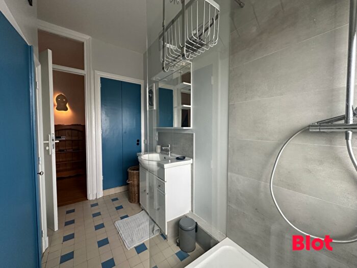 Appartement à louer - Lorient, Centre-ville - 3 pièces - 2 chambres