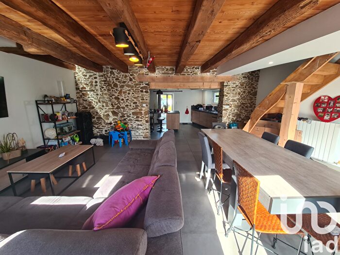 Maisons à vendre et appartements à louer - 1