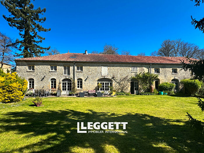 Maison à vendre - Blanzay-sur-Boutonne - 7 pièces - 4 chambres