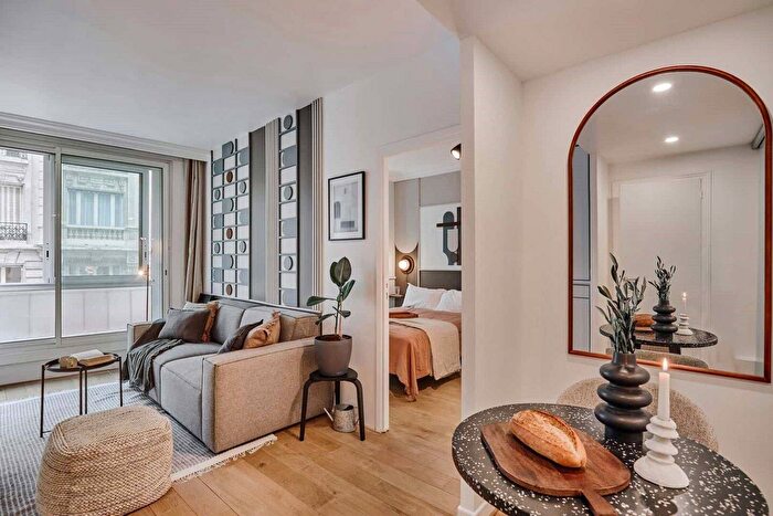 Appartement à louer - Muette Nord, Paris ème arrondissement - 2 pièces - 2 chambres