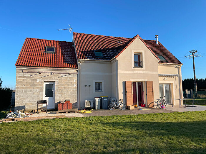 Maison à vendre - Savigny-sur-Clairis - 6 pièces - 4 chambres