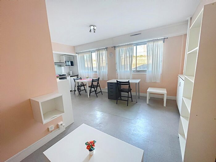 Juvisy-sur-Orge, Centre-ville, Entrevoies, Seine - Appartement 1 pièce à vendre