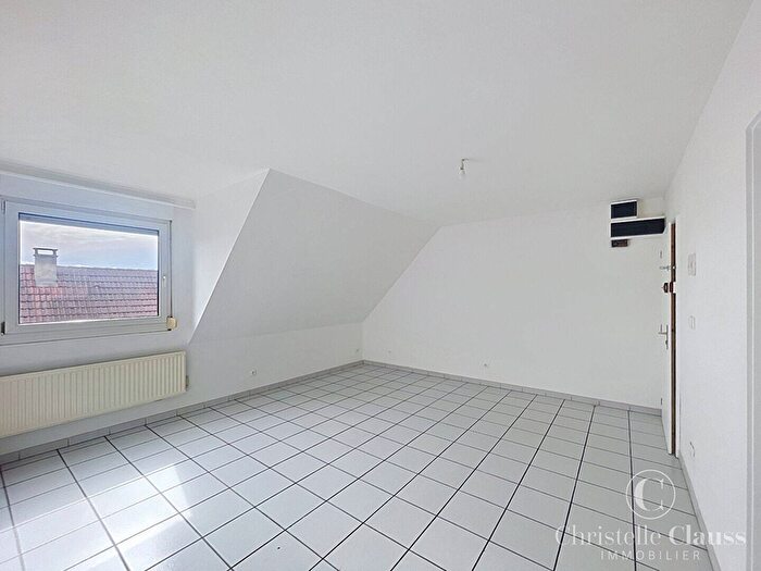 Nord, Saint-Louis : Appartement 3 pièces à louer