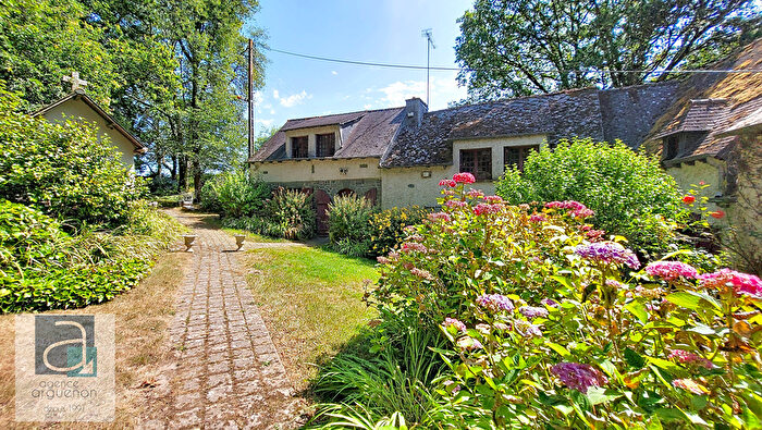 Maison 6 pièces à Éréac, à vendre