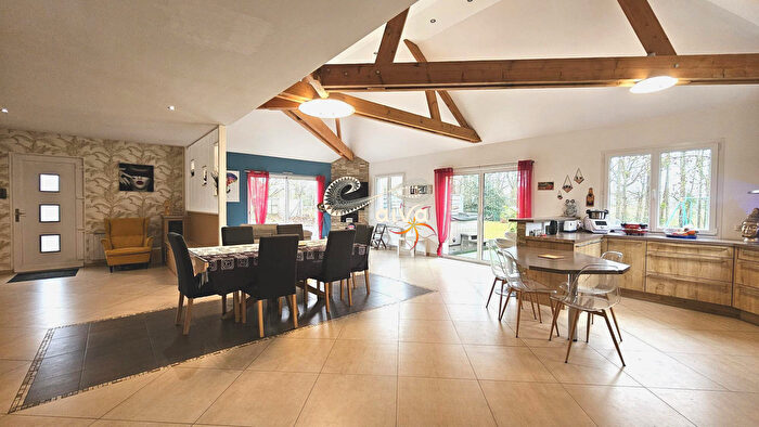 Maison à vendre - Saint-Pierre-de-Plesguen - 6 pièces - 3 chambres