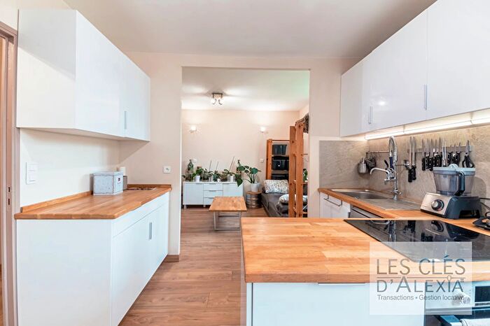 Appartement à vendre - Grigny - 3 pièces - 2 chambres