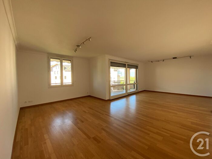 Appartement à louer - Saint-Julien-en-Genevois, Puy-Saint-Martin, Douane - 5 pièces - 4 chambres