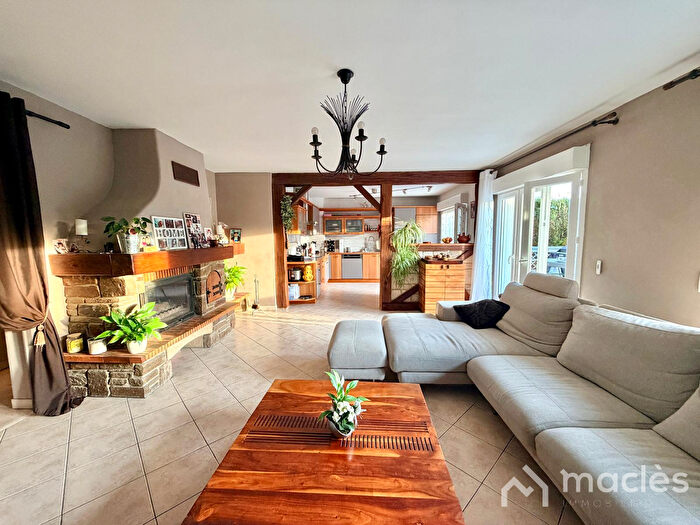 Maison à vendre - Dammartin-en-Goële - 7 pièces - 6 chambres