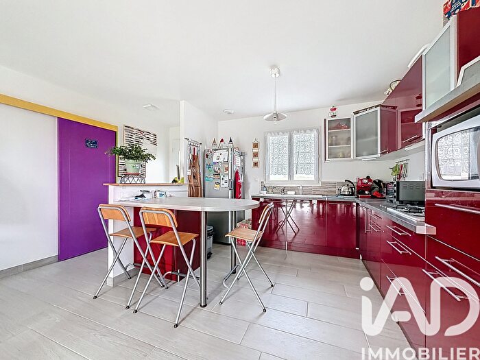 Saint-André-de-Lidon : Maison 3 pièces à vendre