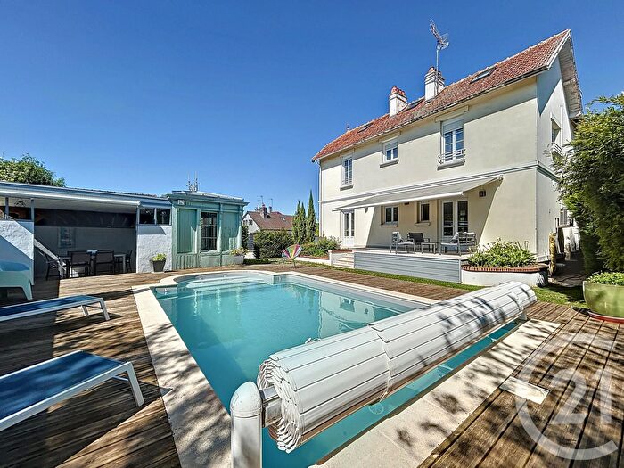 Maison à vendre - Troyes, Trevois, Croncels - 7 pièces - 5 chambres