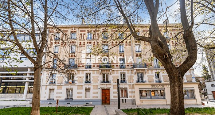 Appartement à vendre - Montrouge, Le vieux Montrouge - 3 pièces - 2 chambres