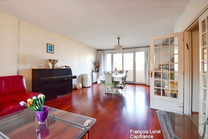 Appartement à vendre - Thiais, Centre-ville - 5 pièces - 3 chambres