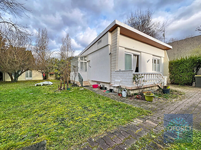 Appartement à vendre - Noisy-le-Grand, Centre-ville - 4 pièces - 2 chambres