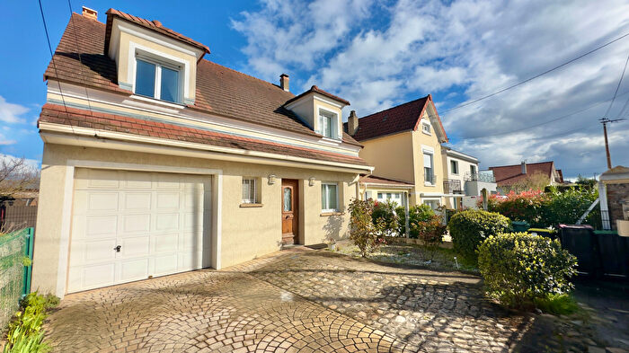 Maison à vendre - Athis-Mons, Plateau, Pyramide - 6 pièces - 4 chambres