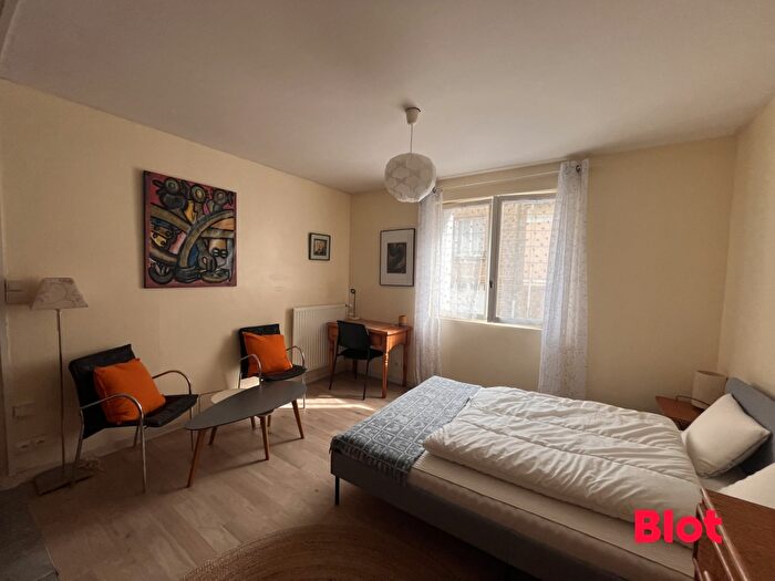 Appartement 1 pièce à Quartiers Ouest, Bourg l'Evesque, à louer